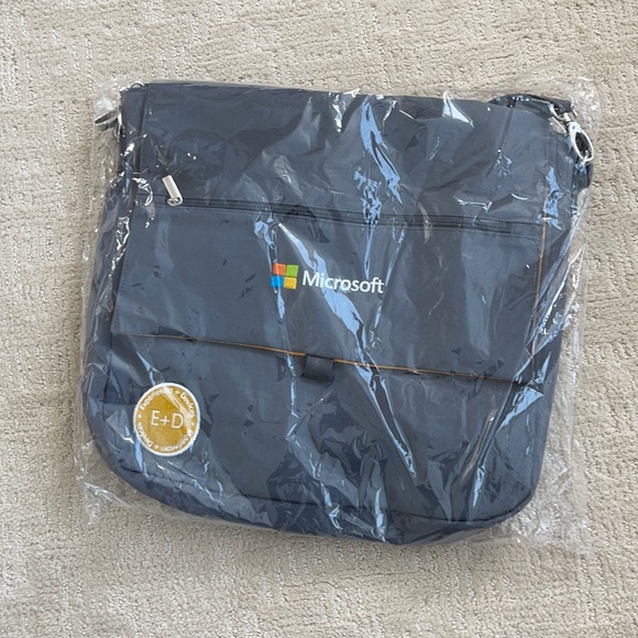 Microsoft | Bags | Microsoft Laptop Bag Brandnew | Poshmark